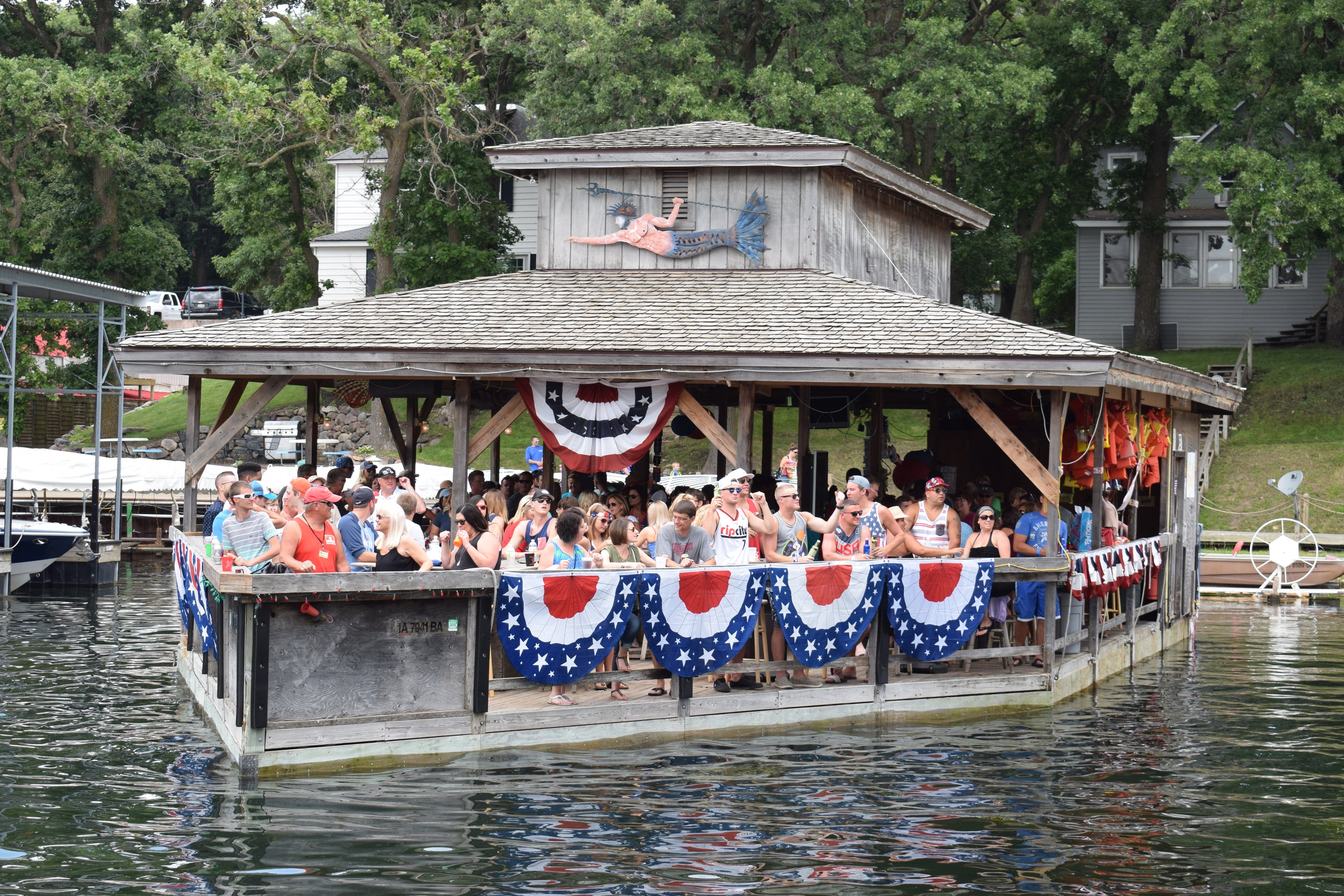 Cruise Okoboji – Okoboji Boat Works Cruises