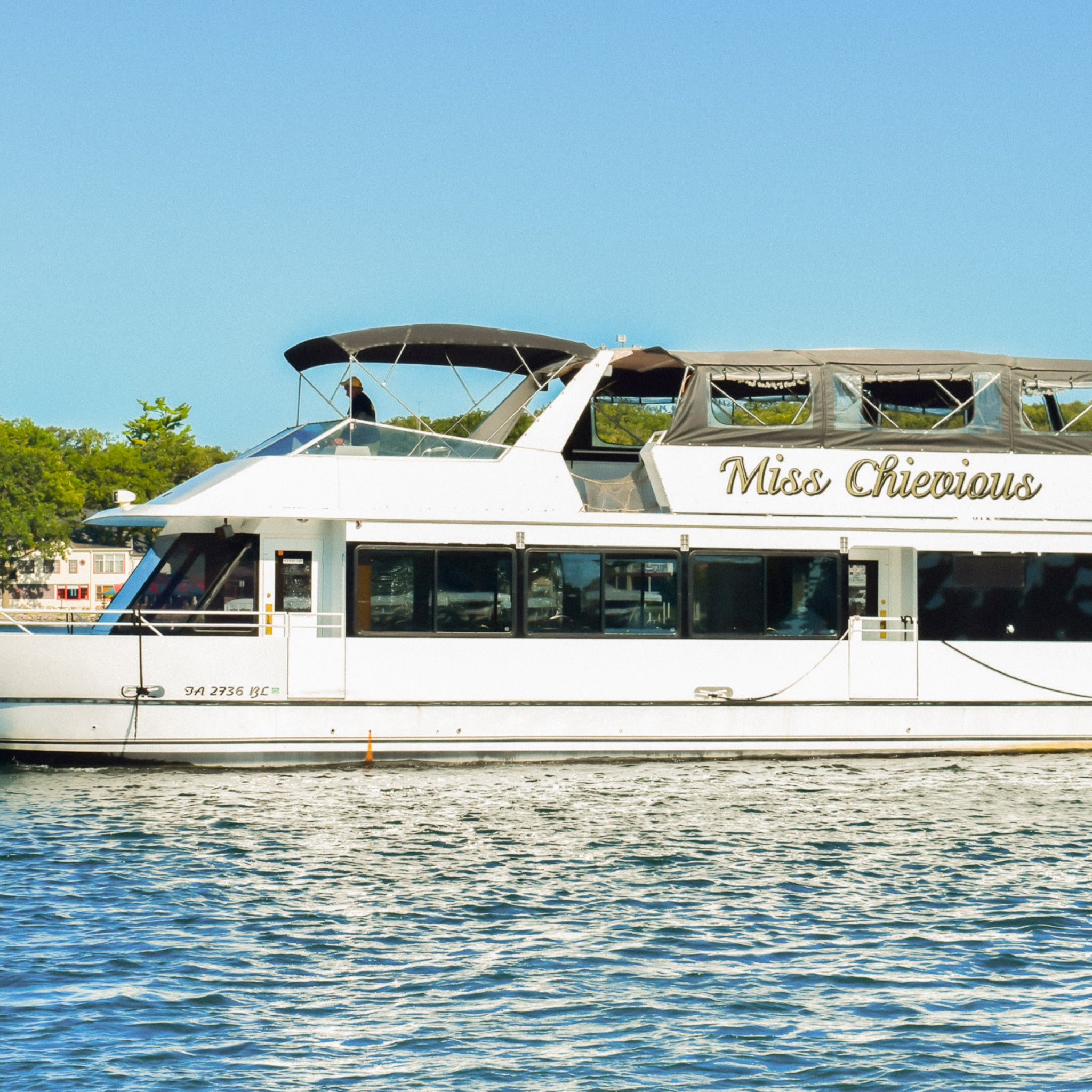 Cruise Okoboji – Okoboji Boat Works Cruises